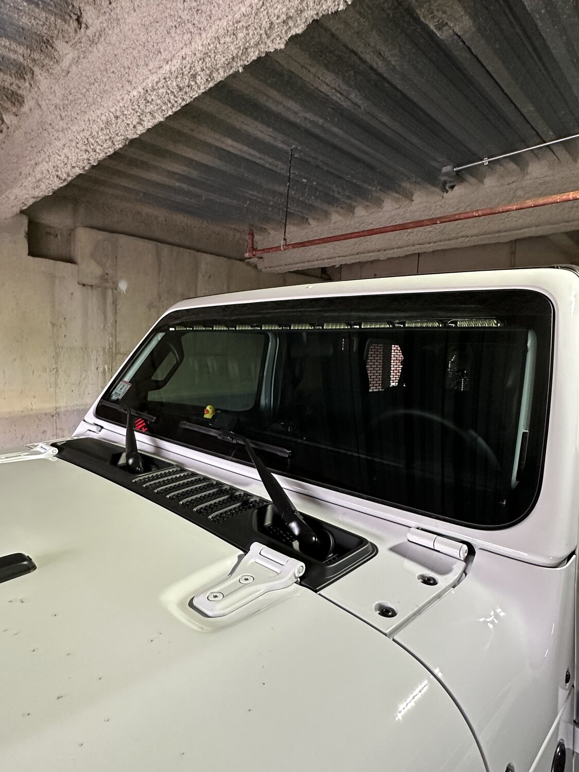 Quadratec LED Interior Mount 50” Stealth Light Bar for 18-23 Jeep ...