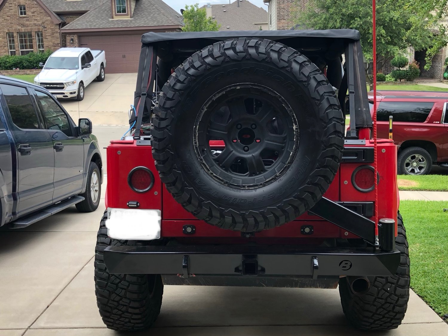Bestop HighRock 4x4 Rear Bumper with Tire Carrier for 97-06 Jeep ...