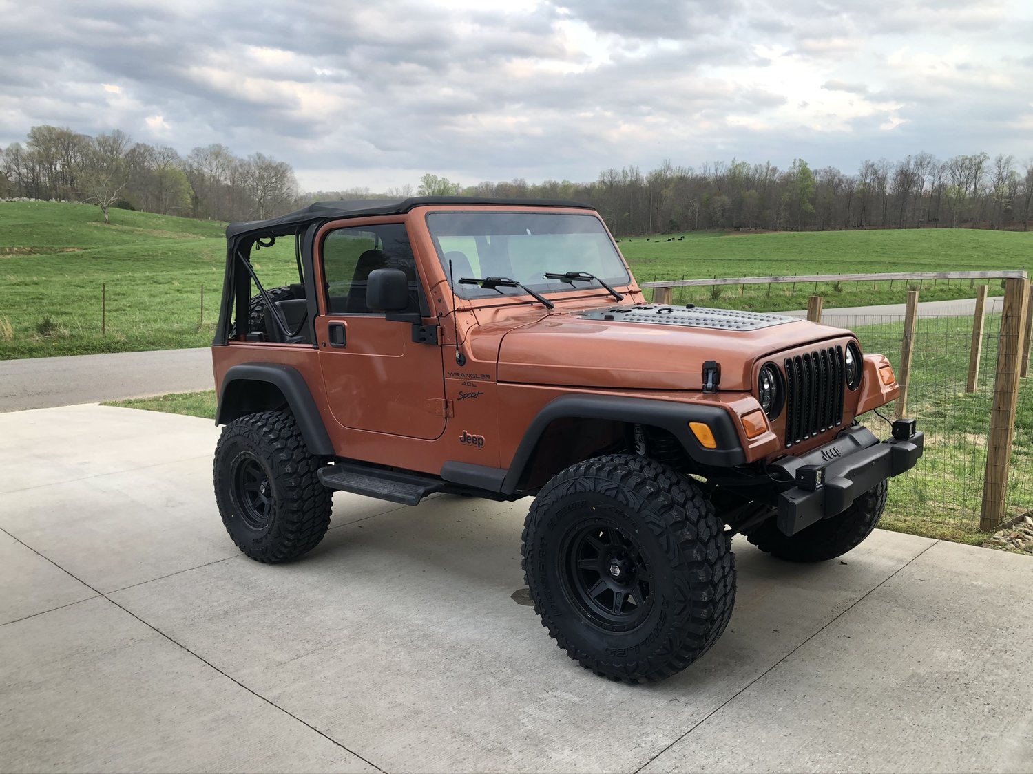 JKS Manufacturing 9904 B1 1.25" Body Lift for 97-06 Jeep Wrangler TJ ...