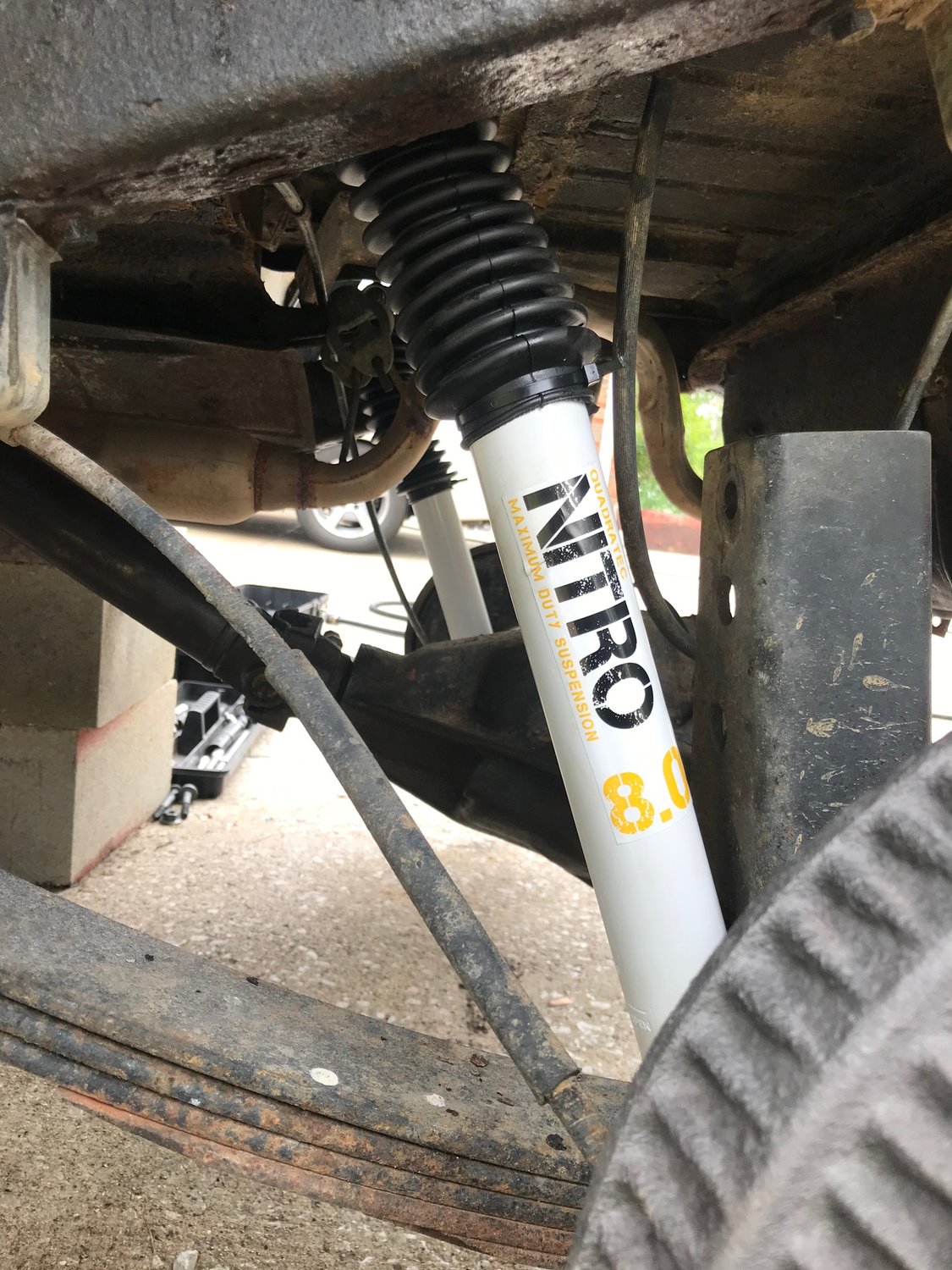 Quadratec Maximum Duty Nitro 8.0 Rear Shock for 87-95 Jeep Wrangler YJ ...