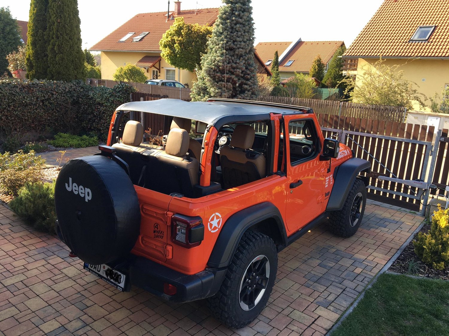 Mopar Sun Bonnet for 18-20 Jeep Wrangler JL 2-Door | Quadratec