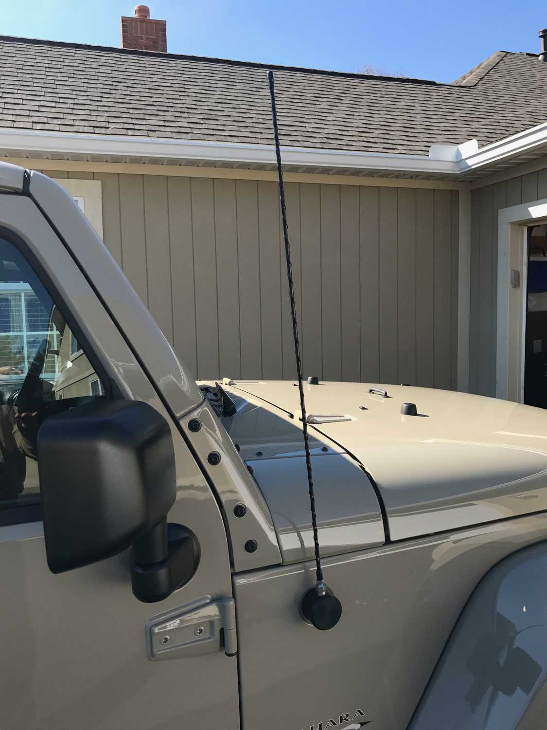 Quadratec JK-ANT CB Style AM/FM Radio Antenna for 07-20 Jeep Wrangler ...