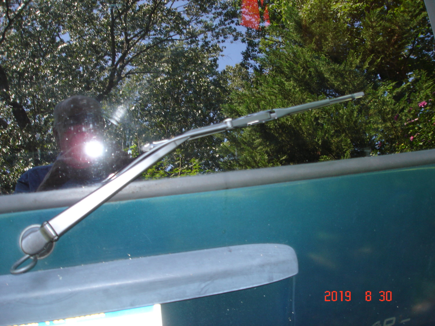 Crown Automotive 55154919 Rear Wiper Arm for 97-01 Jeep Cherokee XJ ...