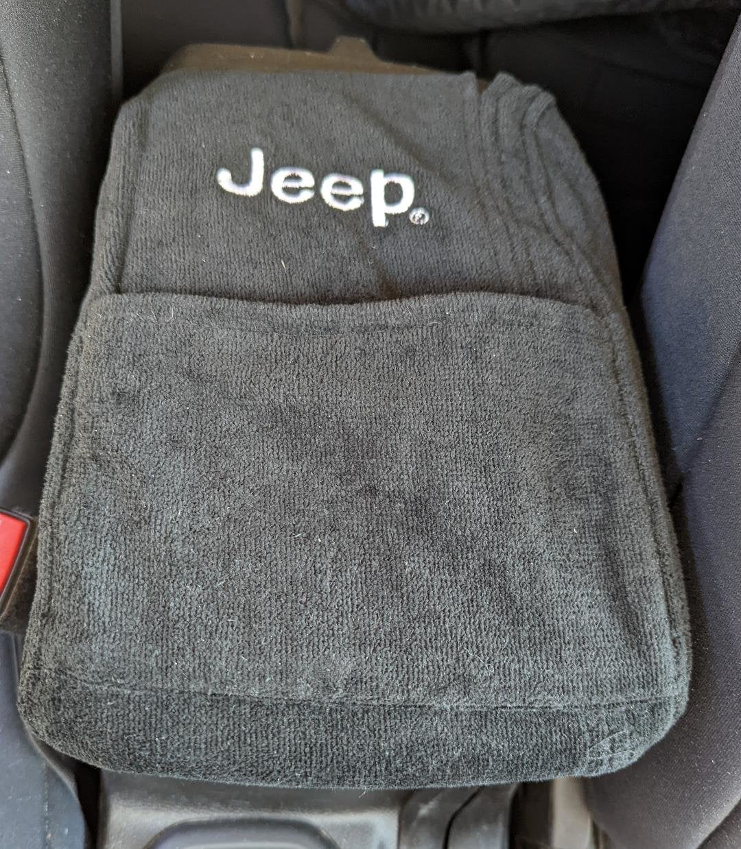 Insync Jeep Logo Console Lid Cover for 18-22 Jeep Wrangler JL ...