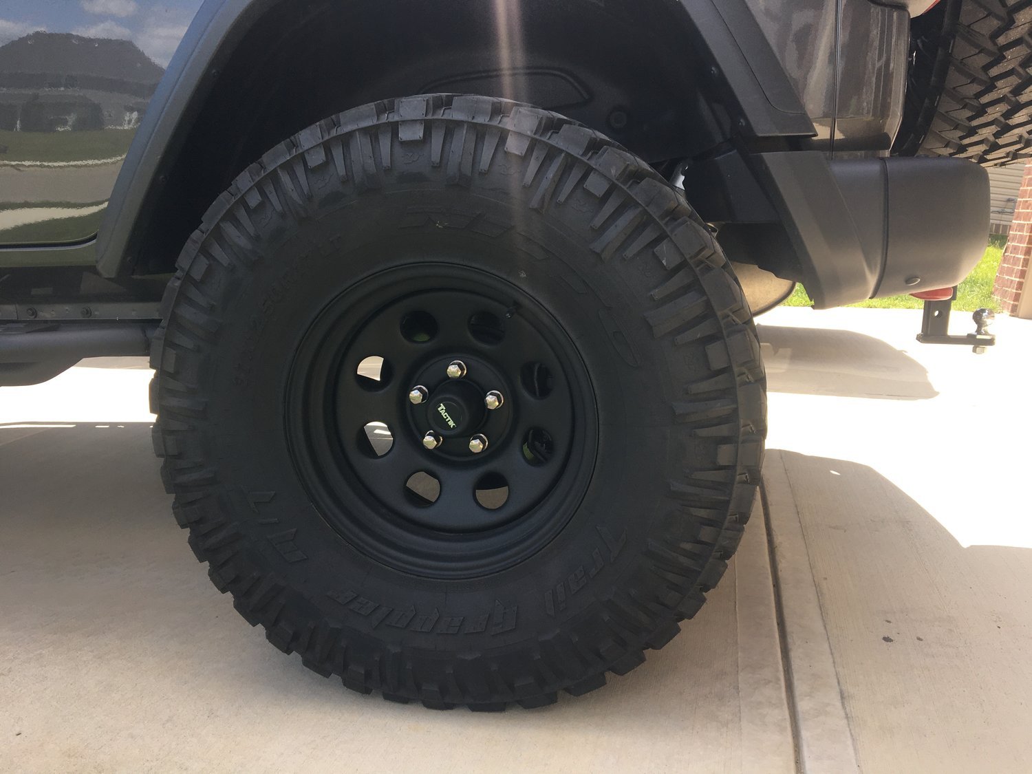 TACTIK Circle 8 Classic Wheel in 17x9 with 4.75in Backspace for 07-21 ...