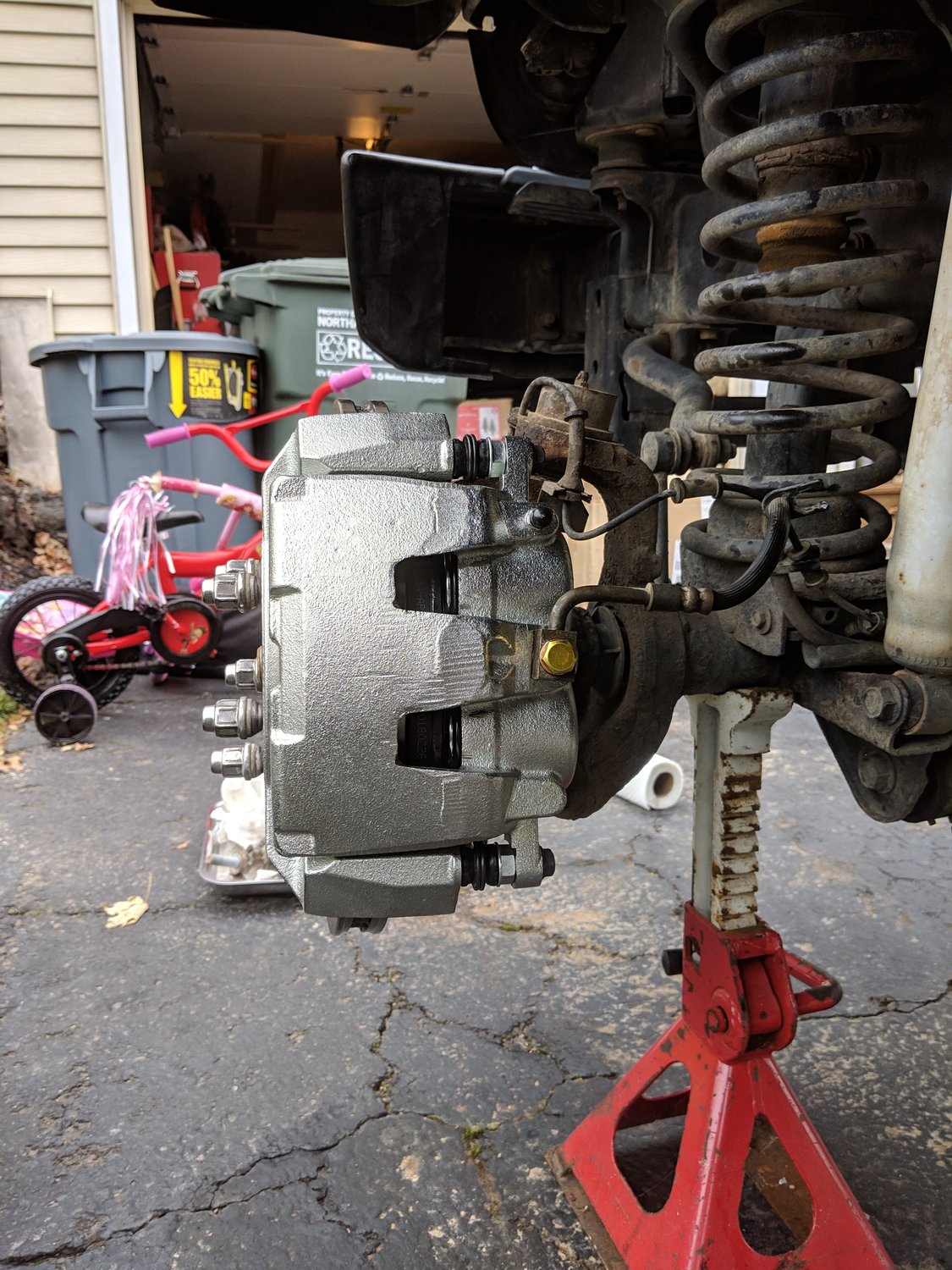 Crown Automotive RT31046 Front Big Brake Kit for 07-18 Jeep Wrangler JK ...