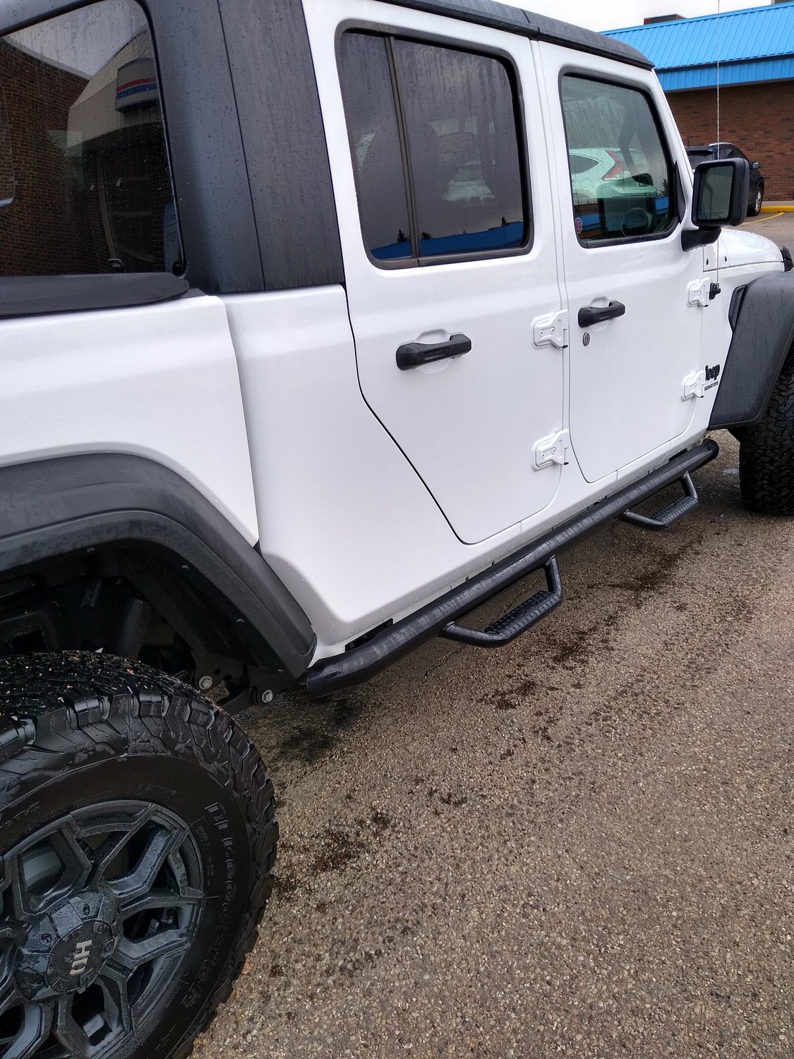 N-FAB Nerf Step System with Drop Down Hoop for 20-22 Jeep Gladiator JT ...