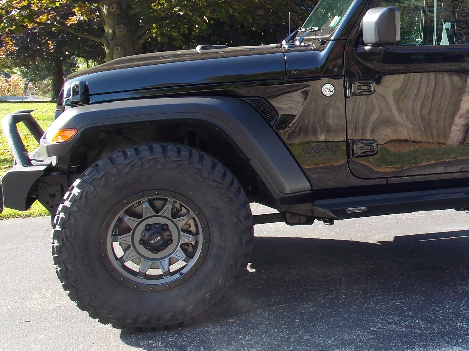 TACTIK 92615 3011 T-742 in Gun Metal Gray and Black for 07-20 Jeep ...