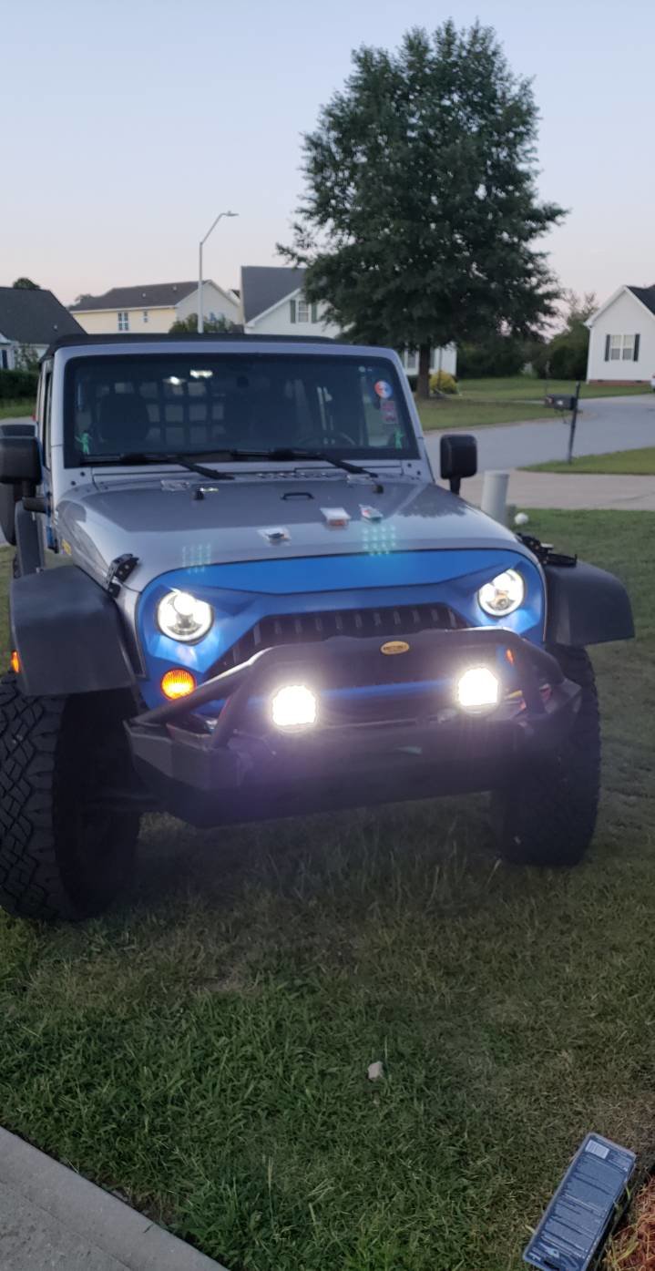 Hella 358117171 500 LED 7" Driving Light Kit | Quadratec