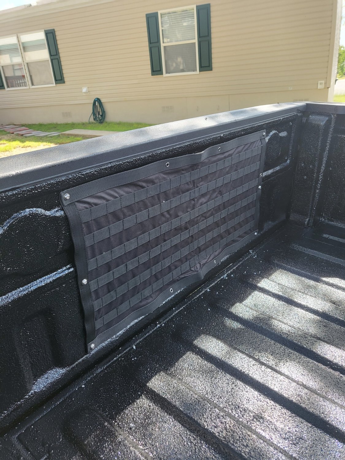 Smittybilt G.E.A.R. Tailgate Cover for 07-18 Jeep Wrangler JK | Quadratec