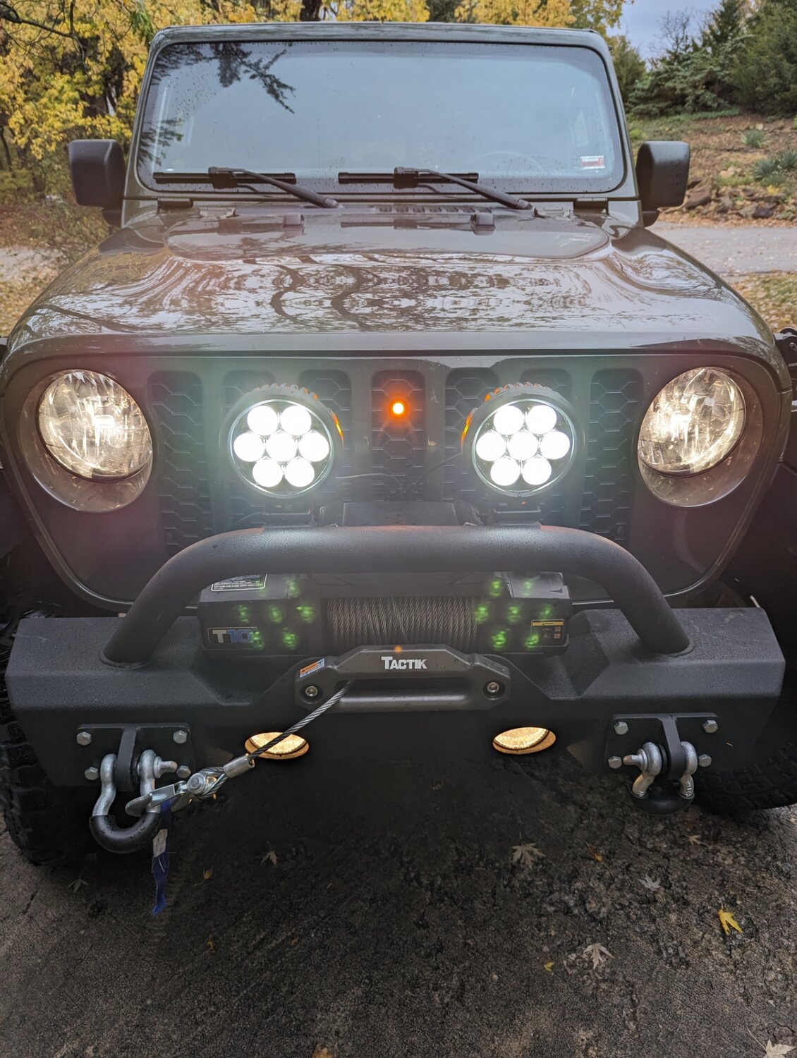 Quadratec 6" Round LED Light | Quadratec