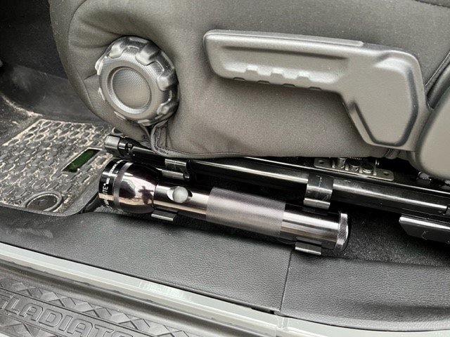 Quadratec Flashlight Holder for 18-23 Jeep Wrangler JL Unlimited ...