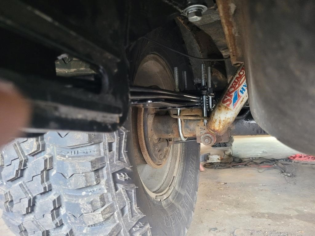 Crown Automotive Heavy Duty Leaf Spring for 84-01 Jeep Cherokee XJ ...