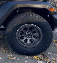 WARN Center Cap for Warn Epic Wheels in Gunmetal Grey with Red Logo for ...