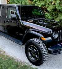 Mopar 82215608 Side Steps for 20-24 Jeep Gladiator JT | Quadratec