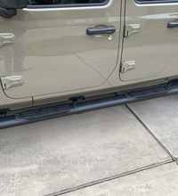 Go Rhino 5" 1000 Series Side Steps for 2020 Jeep Gladiator JT in ...