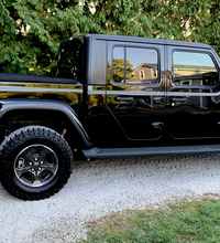 Mopar 82215608 Side Steps for 20-24 Jeep Gladiator JT | Quadratec