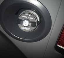 Mopar Locking Gas Cap for 18-23 Jeep Wrangler JL & Gladiator JT | Quadratec