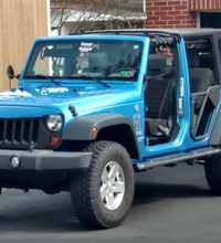 Mopar 5 oz. Touch Up Spray Paint for Jeep Vehicles | Quadratec