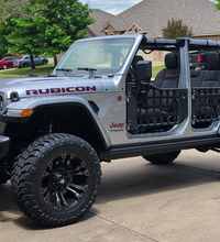 Mopar 2" Lift Kit for 18-23 Jeep Wrangler JL Unlimited | Quadratec