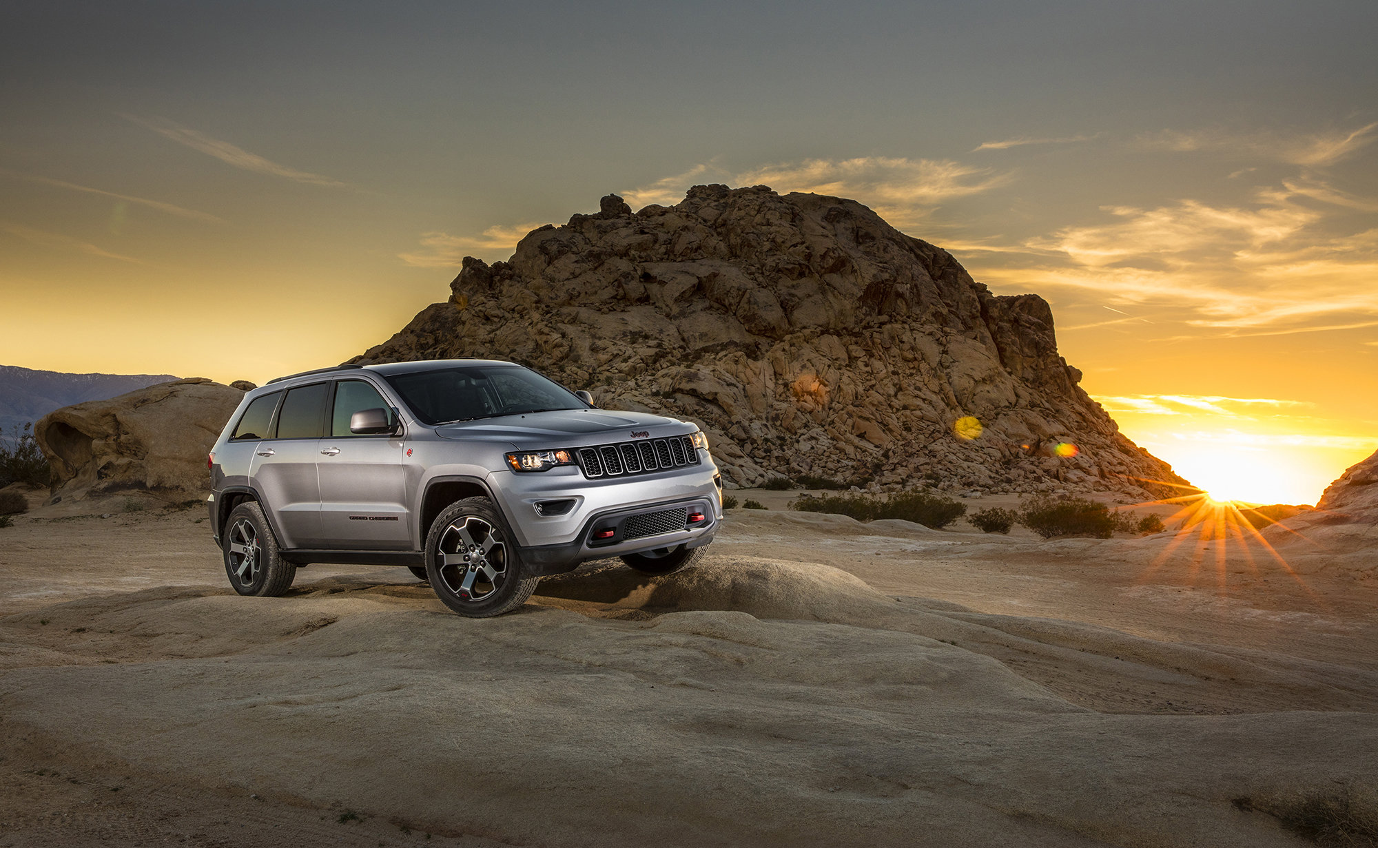Grand Cherokee, Cherokee, Compass Not Enough Break FCA Monthly Losing ...