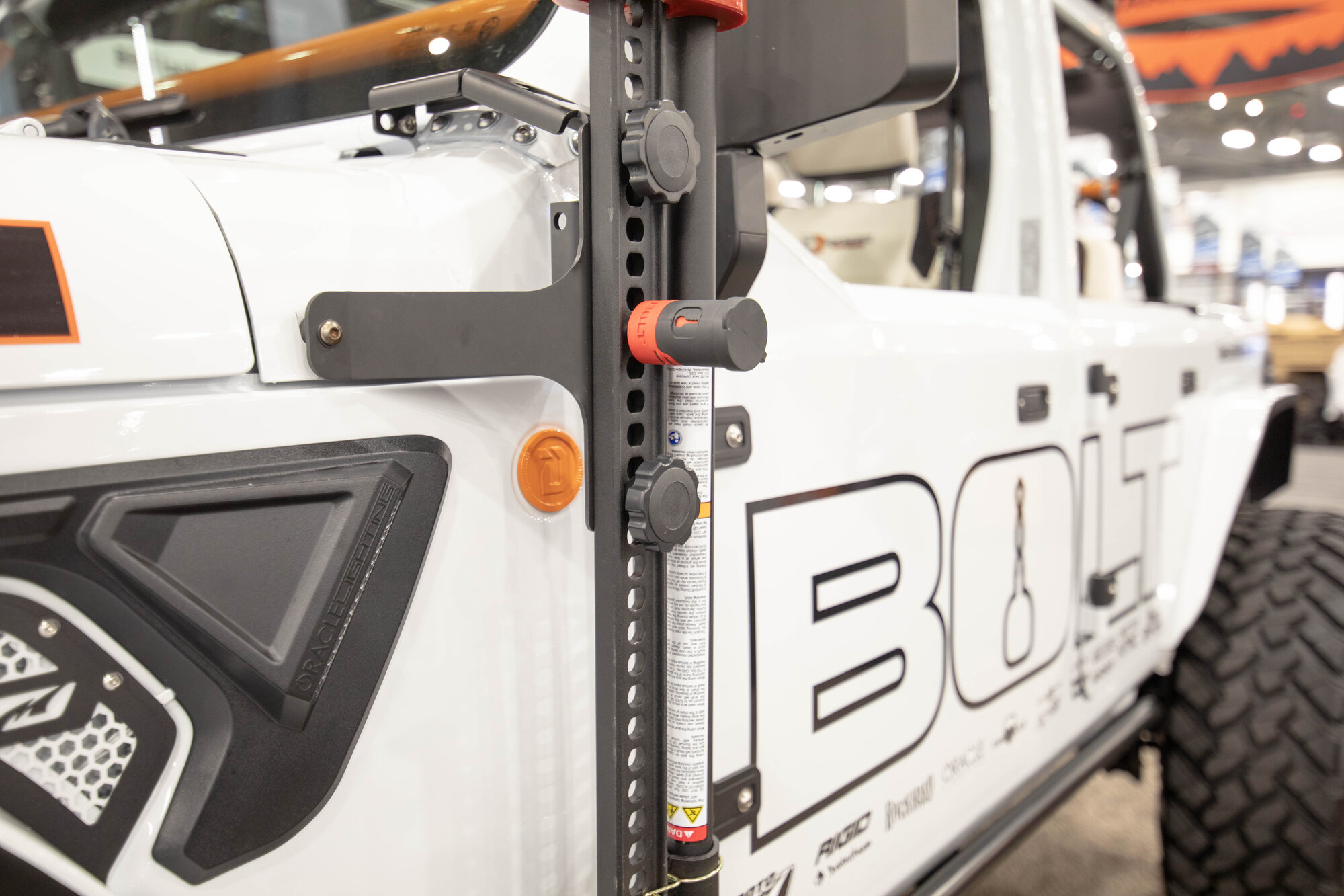 BOLT 7040029 J Mount for 18-23 Jeep Wrangler JL & Gladtiator JT | Quadratec