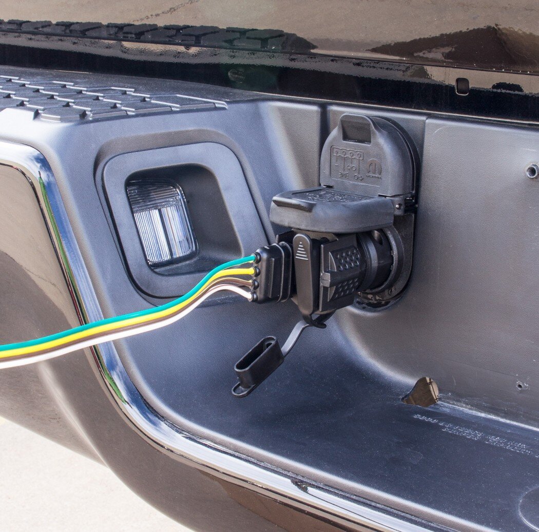 Hopkins Towing Solutions 47385 Multi-Tow® 7 Blade to 5 Flat and 4 Flat ...