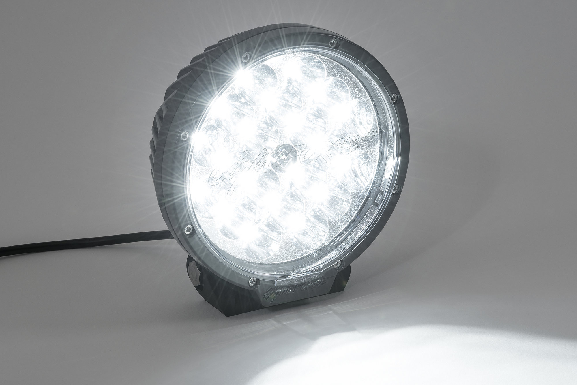 LightFORCE LE040 180mm Round LED Driving Light | Quadratec