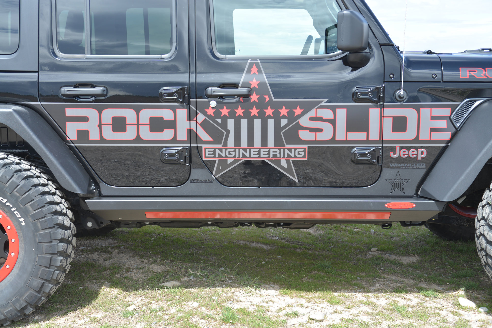 Rock Slide Engineering BD-SS-201-JL4 Gen II Steps Sliders with Rocker ...